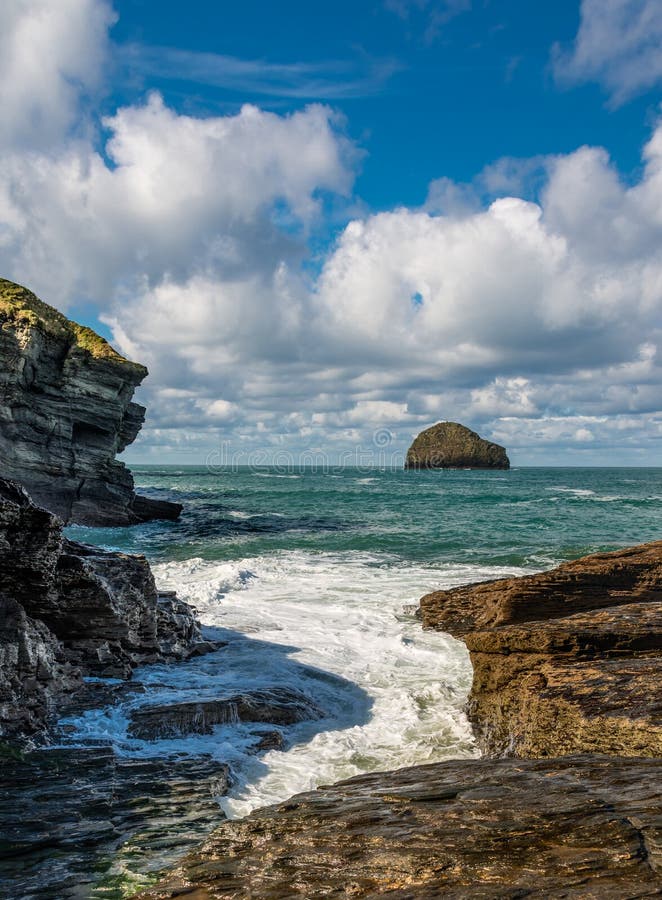 Gull Rock Trebarwith Strand North Cornwall Stock Photos - Free ...