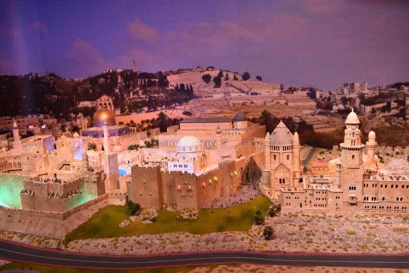 Gulliver`s Gate in Manhattan, New York Editorial Photography - Image of ...