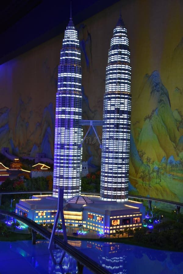 Gulliver`s Gate in Manhattan, New York Editorial Image - Image of ...