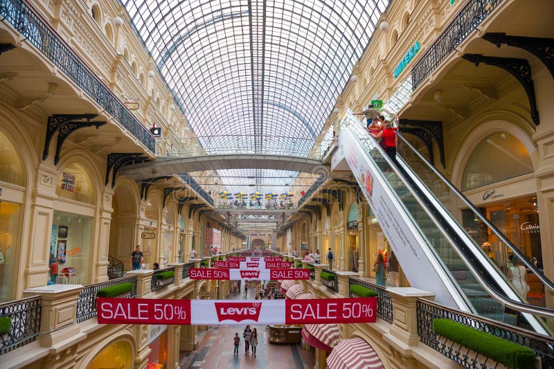 GUM department store editorial photography. Image of city - 27861182