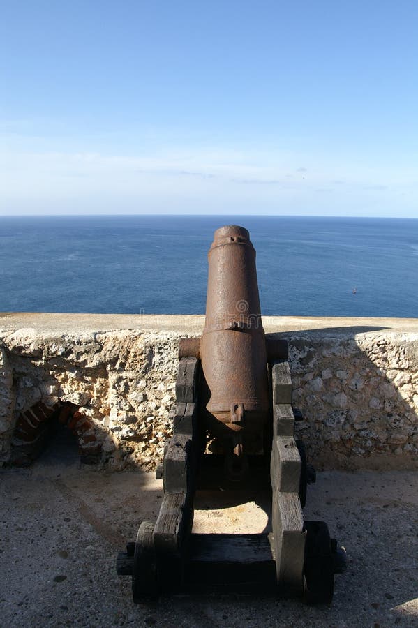 Gun at the Castillo Del Morro Stock Photo - Image of castillo, rust ...
