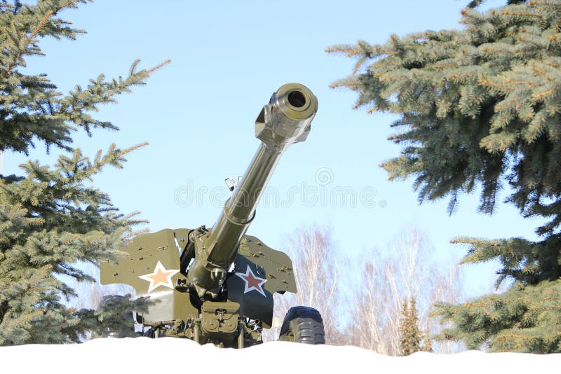 Gun-howitzer stock photo. Image of spruce, firearm, arsenal - 88428452