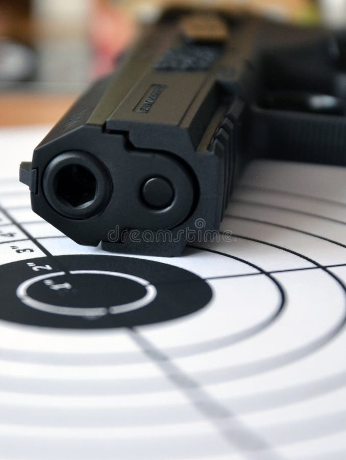 Bullseye target and gun stock image. Image of bullseye - 7368165