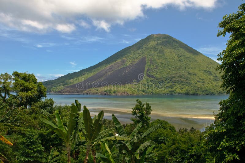 Banda Islands Indonesia Wallpaper 4k Stock Photos - Free & Royalty-Free ...