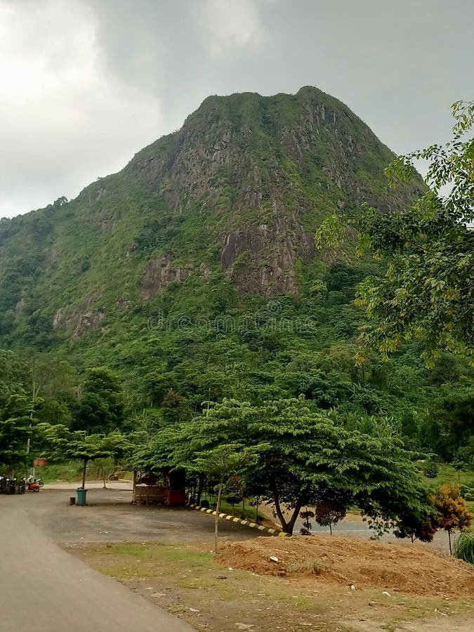 Gunung batu mountain stock image. Image of nature, cool - 304765363