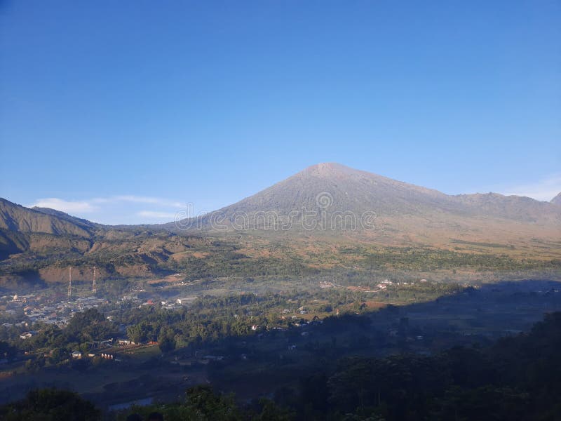 Gunung rinjani stock image. Image of view, mountain - 263667159