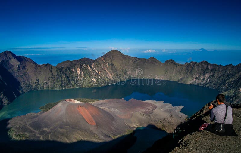 Gunung Rinjani Kaldery Jezioro Od Above Obraz Stock - Obraz złożonej z ...