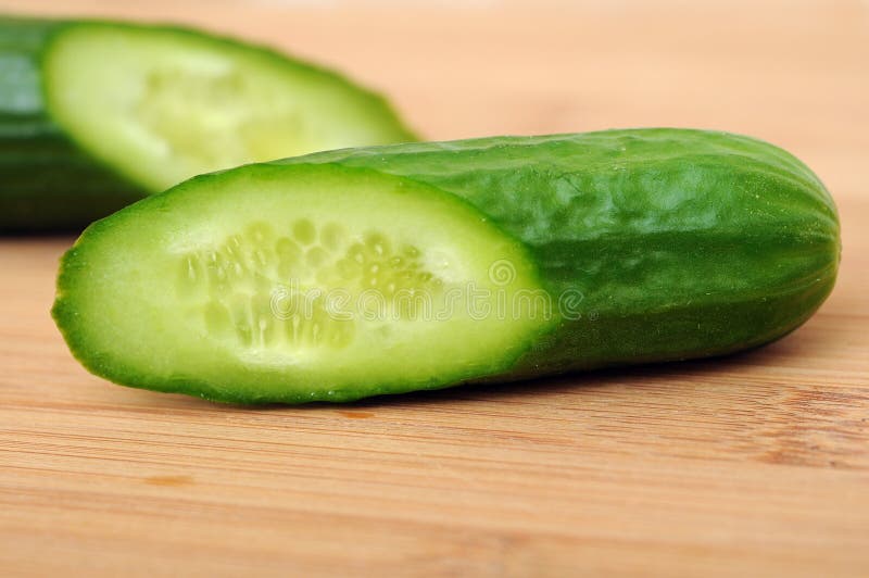 Halbe Gurke Stockfotos und Bilder - Laden Sie 122 lizenzfreie Fotos ...