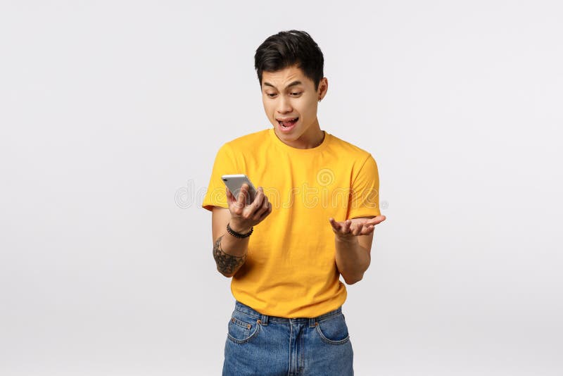 Guy Complaining Mobile Internet Very Slow, Cant Download Application ...