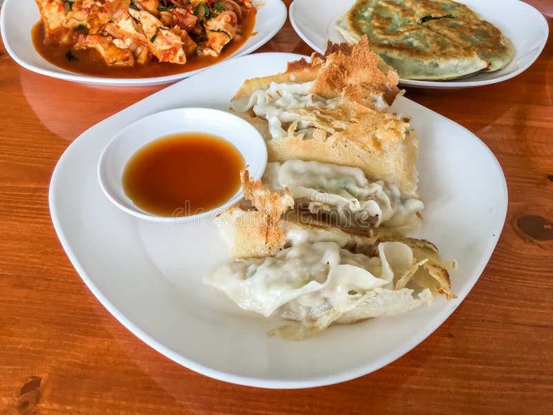 Gyoza Dim Sum stockbild. Bild von japan, asien, gaststätte - 83540553
