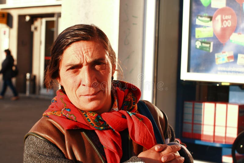 Gypsy Woman editorial stock photo. Image of scarf, minority - 36277178