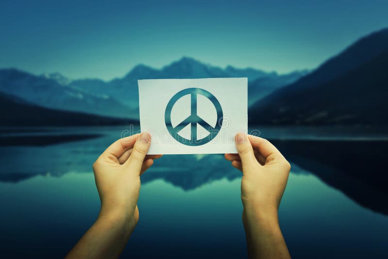 Symbol av fred och frihet fotografering för bildbyråer. Bild av duva ...