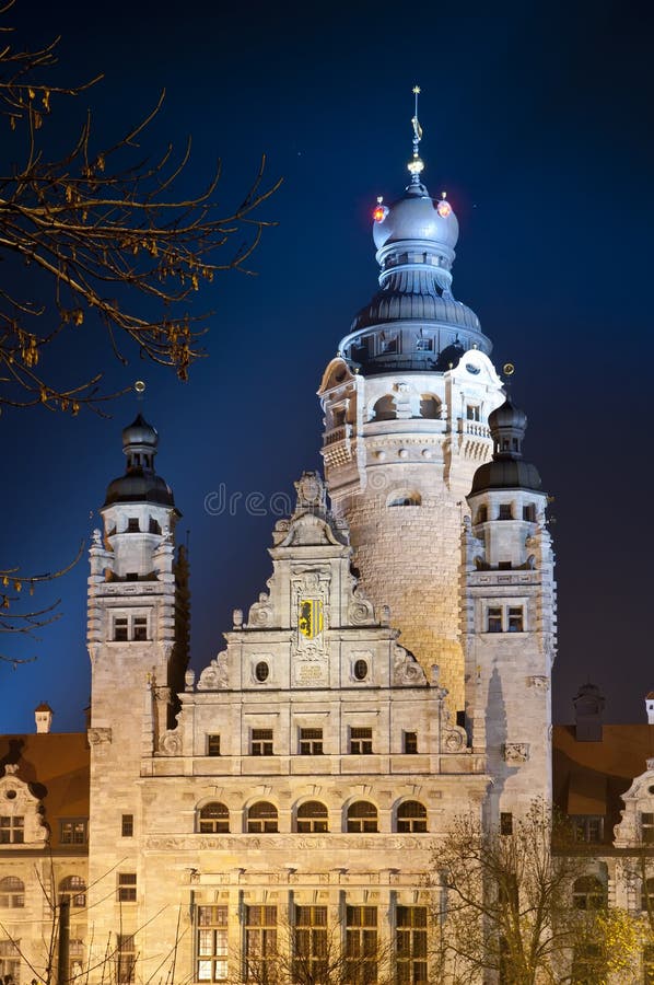Tour D'université à Leipzig Photo stock - Image du urbanisme, lumière ...