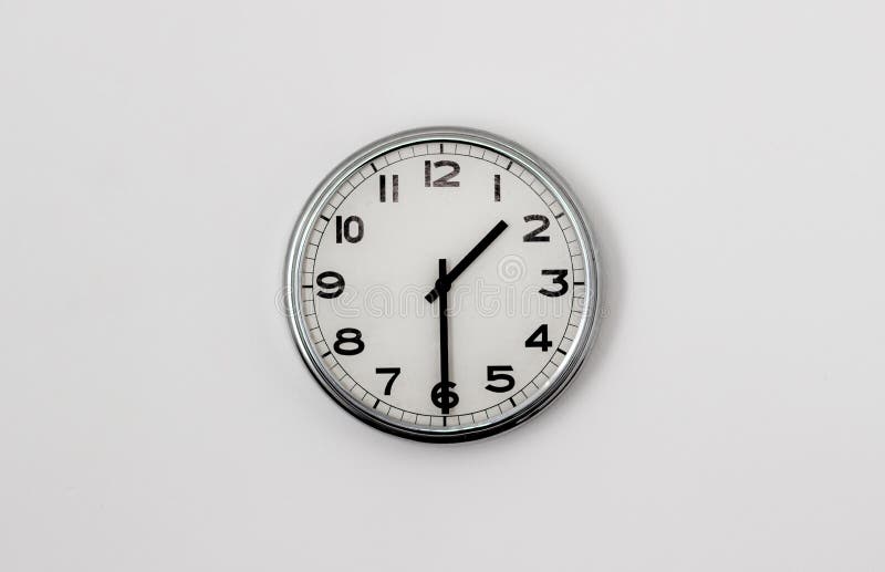 11h00 d'horloge image stock. Image du demi, mesure, noir - 102068791