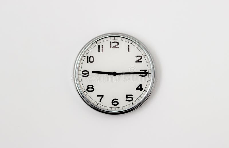 6h45 d'horloge image stock. Image du chiffre, fond, bureau - 102068953