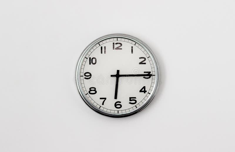 8h30 d'horloge image stock. Image du heure, simple, passé - 102068803