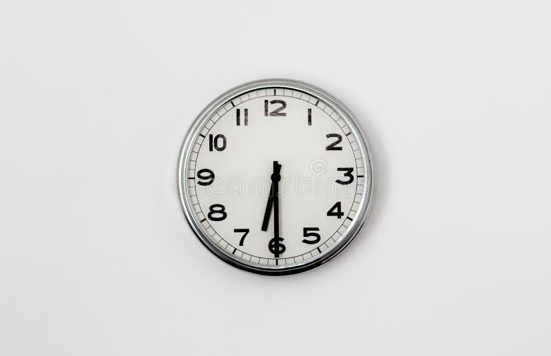 6h30 d'horloge image stock. Image du demi, moderne, conception - 102068995