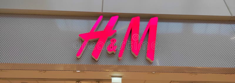 H&M Modern Fashion Store - Sweden Editorial Photography - Image of icon ...