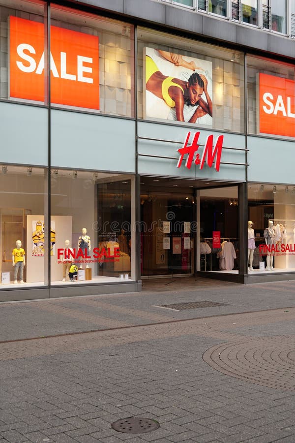H&M Store in the Schildergasse in Cologne Editorial Stock Photo - Image ...