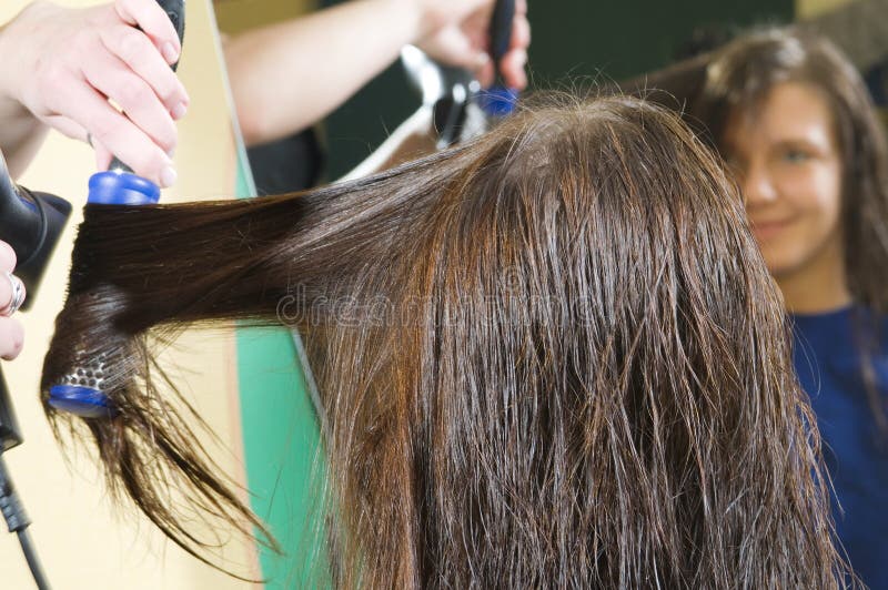 Haar und Pinsel stockbild. Bild von baumuster, glamour - 4777573