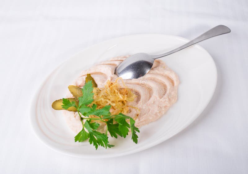 Habas Trituradas Con La Cebolla Asada Foto de archivo - Imagen de haba ...