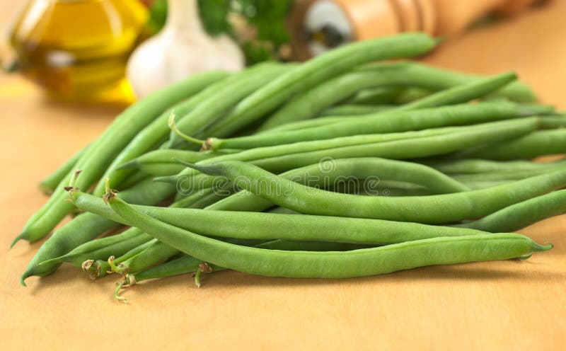 Habas verdes sin procesar imagen de archivo. Imagen de color - 44264327