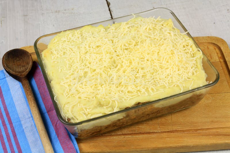 Hachis Parmentier, French Version Stock Photo - Image of brown, hachis ...