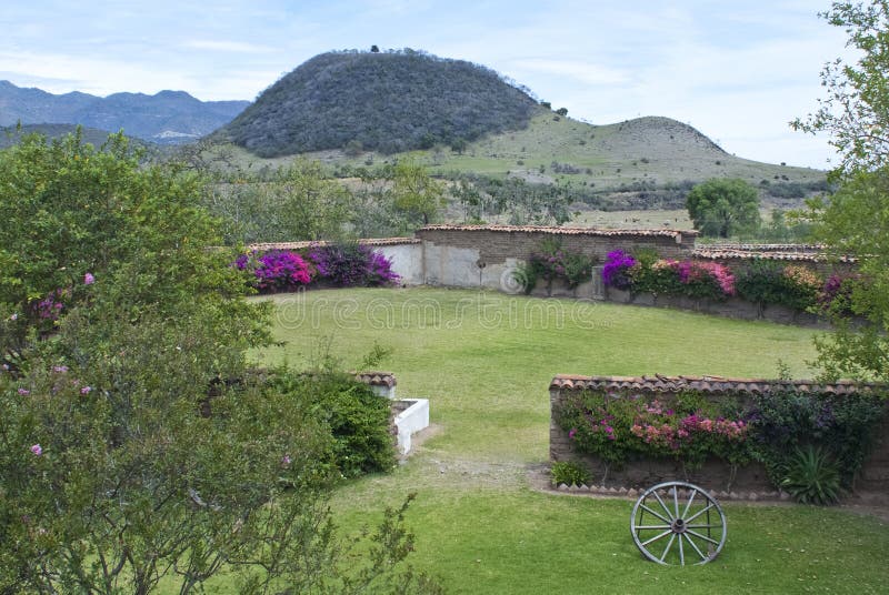 Hacienda mexicana imagen de archivo. Imagen de antiguo - 62452019