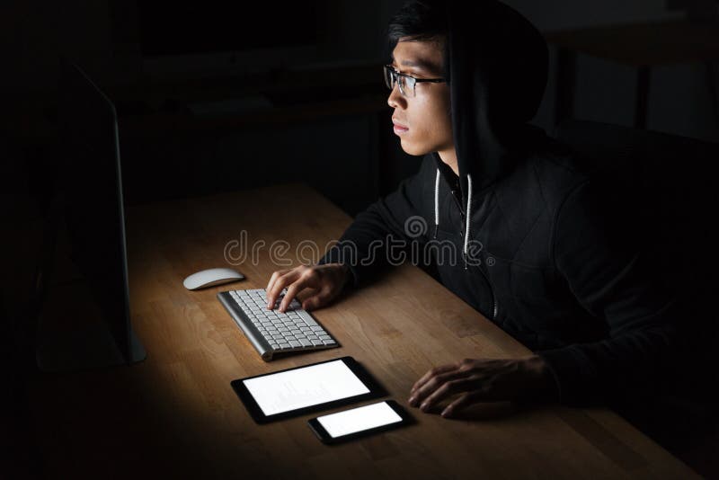 Hacker Stealing Information Using Blank Screen Tablet and Smartphone ...