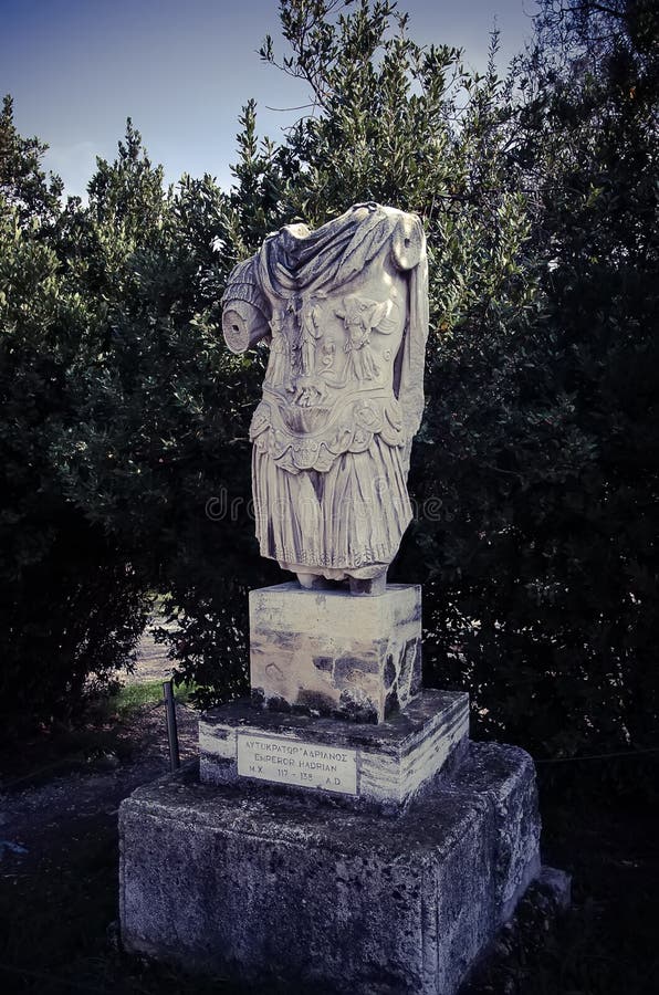 605 Broken Roman Statue Photos - Free & Royalty-Free Stock Photos from ...