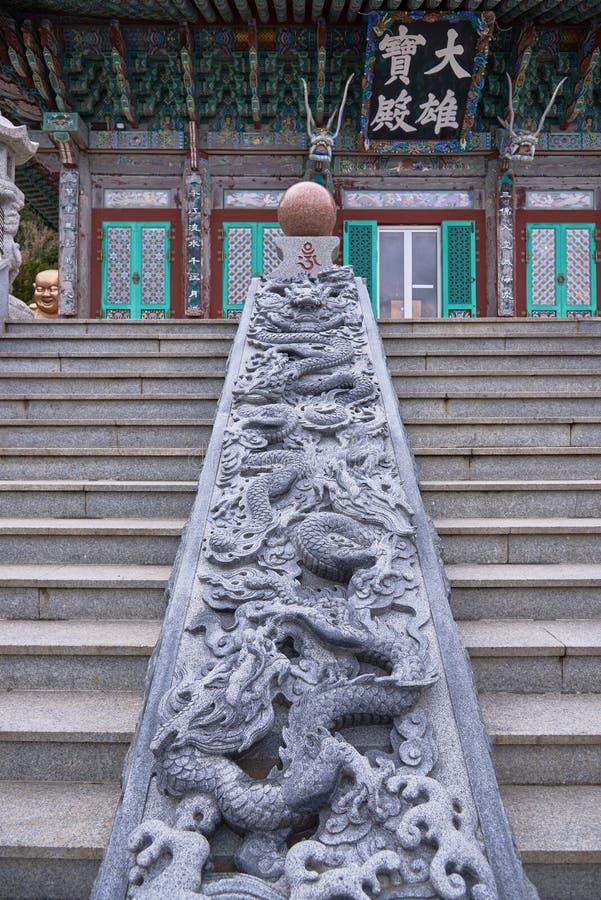 Haedong Yonggungsa Buddhist Temple in Gijang-gun, Busan, South Korea ... Haedong Yonggungsa Buddhist Temple in Gijang-gun, Busan, South Korea ...