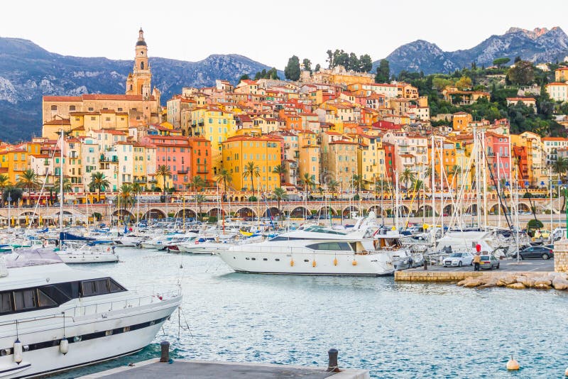 Hafen In Menton, Frankreich Stockbild - Bild von besichtigung, riviera ...