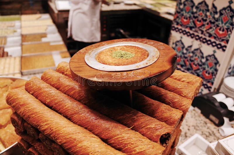 Hafiz Mustafa Taksim Square Istanbul Turkey Redactionele Stock Foto ...