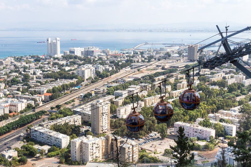 Haifa Cable Cars in Israele Fotografia Stock - Immagine di pubblico ...