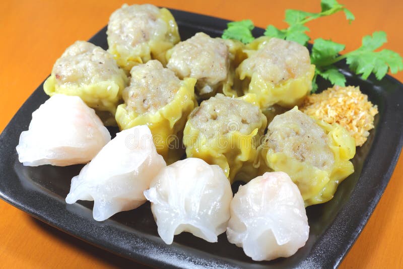 Dimsum de Hakau foto de stock. Imagem de prato, alimento - 104596030