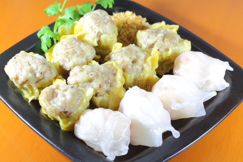Dimsum de Hakau foto de stock. Imagem de prato, alimento - 104596030