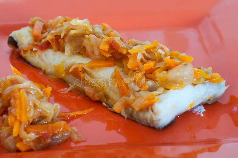 Hake with vegetables stock photo. Image of calorie, plate - 32589556