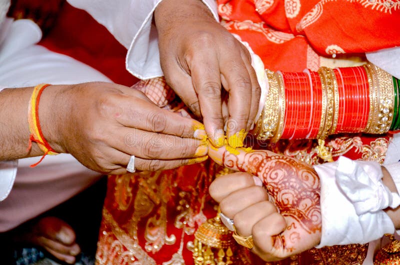 Haldi Wedding Ritual the Beginning of Sacred Indian Wedding Ritual ...