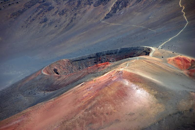 Vulkan-Krater-Loch stockbild. Bild von geologisch, masse - 218625