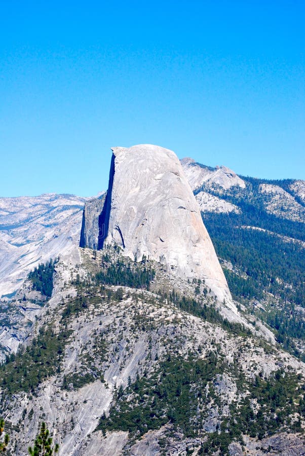 Half Dome Yosemitie stock image. Image of landscape, dome - 3186173