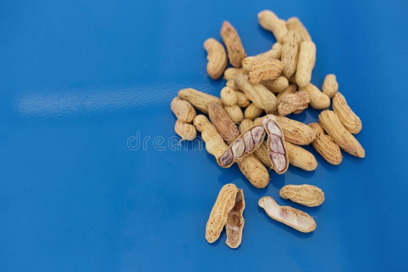 Half Open Penut Pile Penuts Stock Photos - Free & Royalty-Free Stock ...