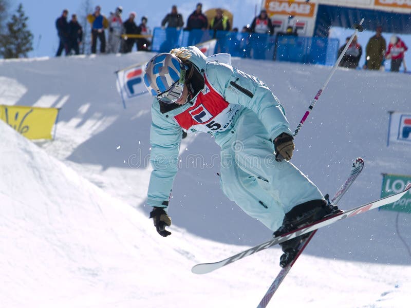 Half pipe female race editorial photo. Image of boarder - 4573716