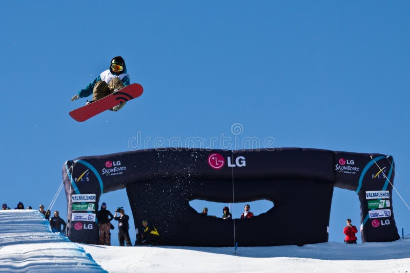 Half Pipe snowboard editorial stock image. Image of competitive - 19278664