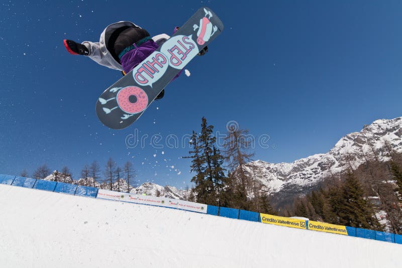 Half Pipe snowboard editorial stock image. Image of alpine - 19278704