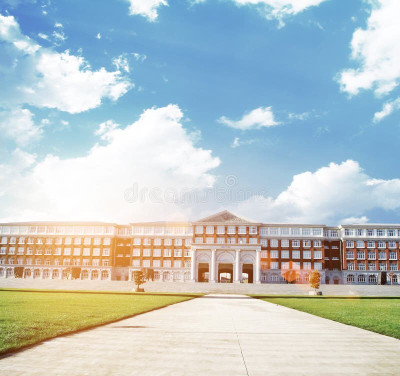 Building on college campus stock image. Image of academia - 6116989