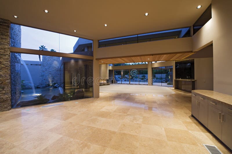 Hall in Modern House vide photo stock. Image du compartiment - 33902052