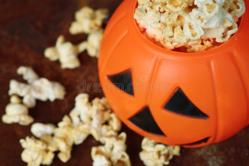 Halloween popcorn stock image. Image of cauldrons, pumpkin - 101098117