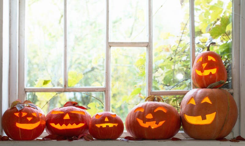 Halloween Pumpkins on Window Stock Photo - Image of country, indoor ...