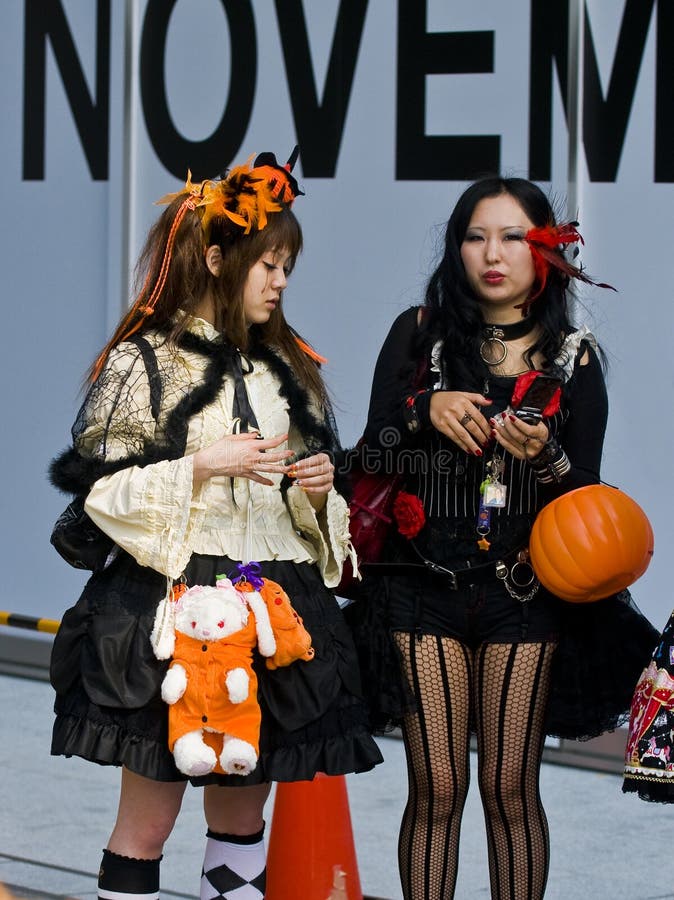 Halloween in Tokyo editorial image. Image of night, portrait - 16226340