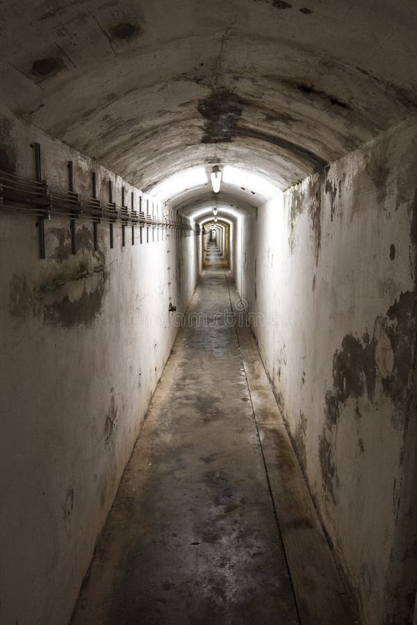 Underground Hallway editorial photography. Image of lighting - 80145037